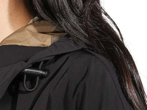 Burberry Lightweight Zip-up Jacket With Drawstring Hood And Waist - Black