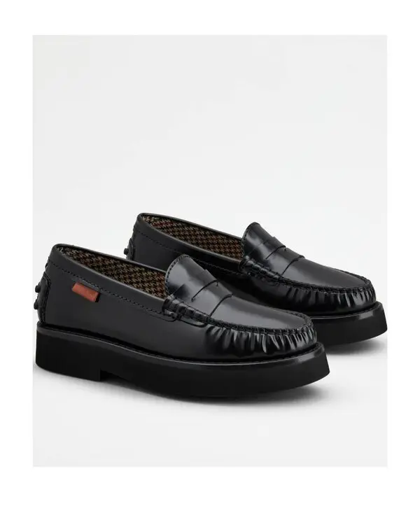 TOD'S Penny-slot Round Toe Loafers - Black