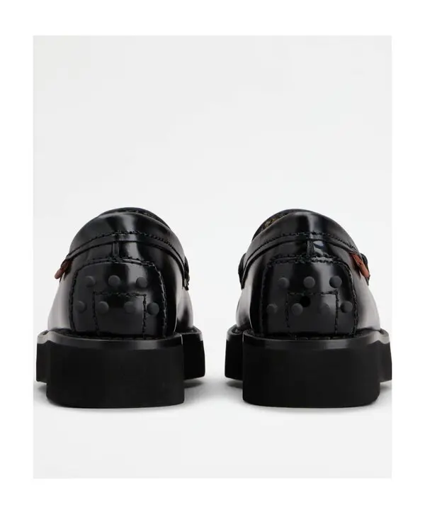 TOD'S Penny-slot Round Toe Loafers - Black