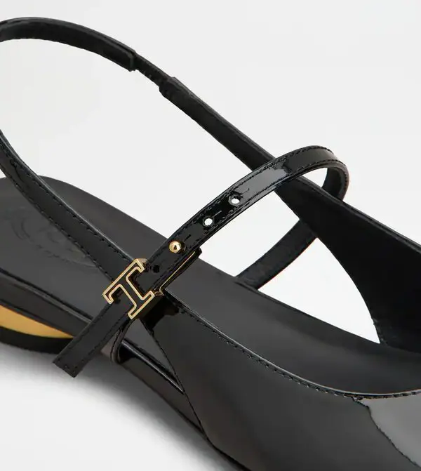 TOD'S Mary Jane Flats With Enamel T Detail