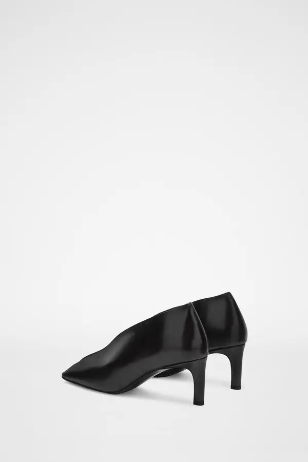 JIL SANDER Square Toe Pumps