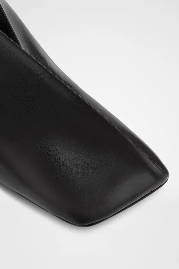 JIL SANDER Square Toe Pumps
