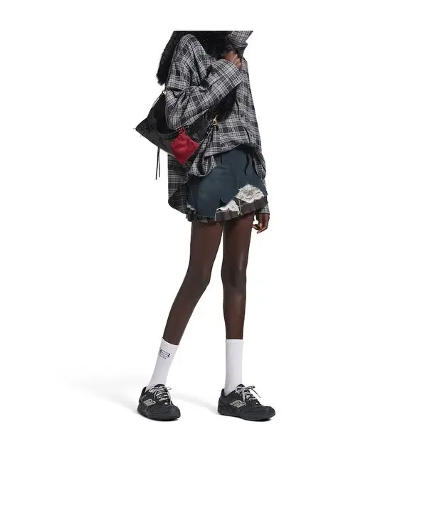 Balenciaga Hamptons Worn-out Effect Sneakers - Black
