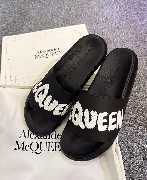 Alexander McQueen Graffiti Logo Slip-on Slides - Black
