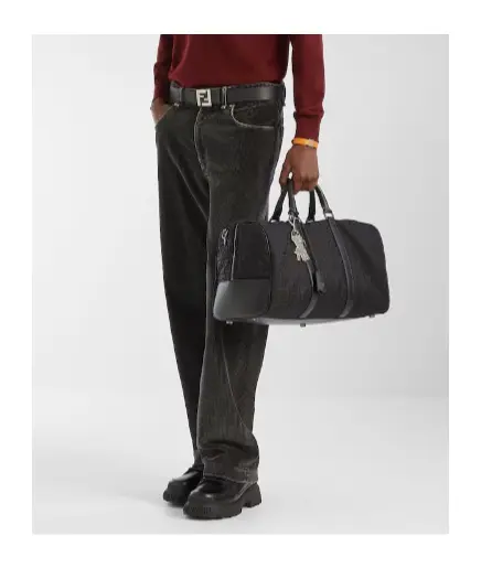 Fendi Ff Zipped Travel Bag - Black
