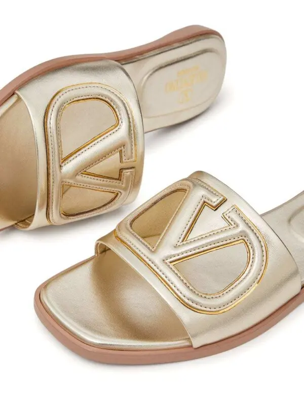 Valentino Garavani Vlogo Slide Sandals - Nude