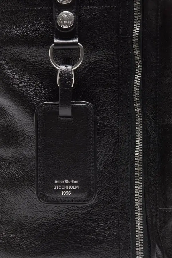 Acne Studios Zip-fastening Leather Shoulder Bag