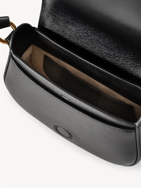 Chloé Horse Medal Saddle Crossbody Bag - Black