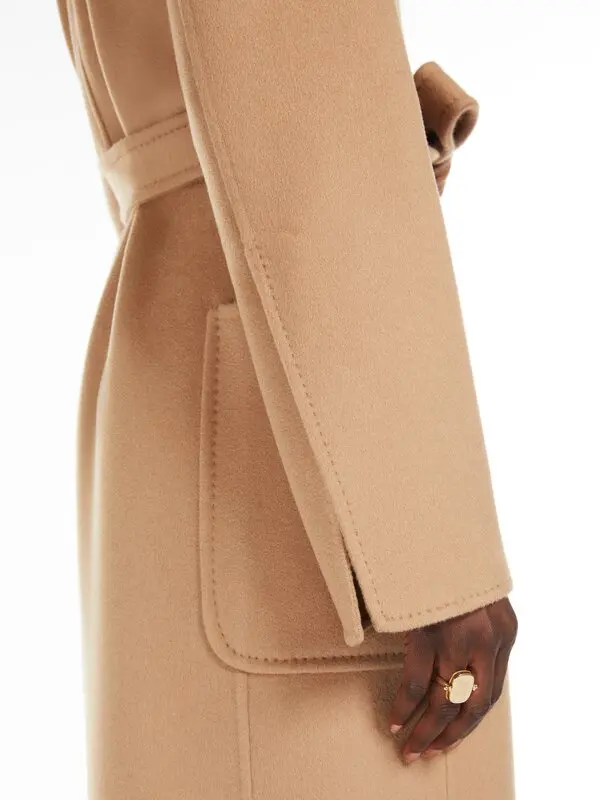 Max Mara Belted Long Sleeve Coat With Notched Lapel - Camel