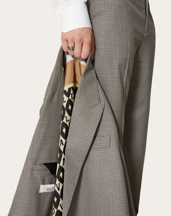 Valentino Garavani Peak-lapel Single-breasted Blazer
