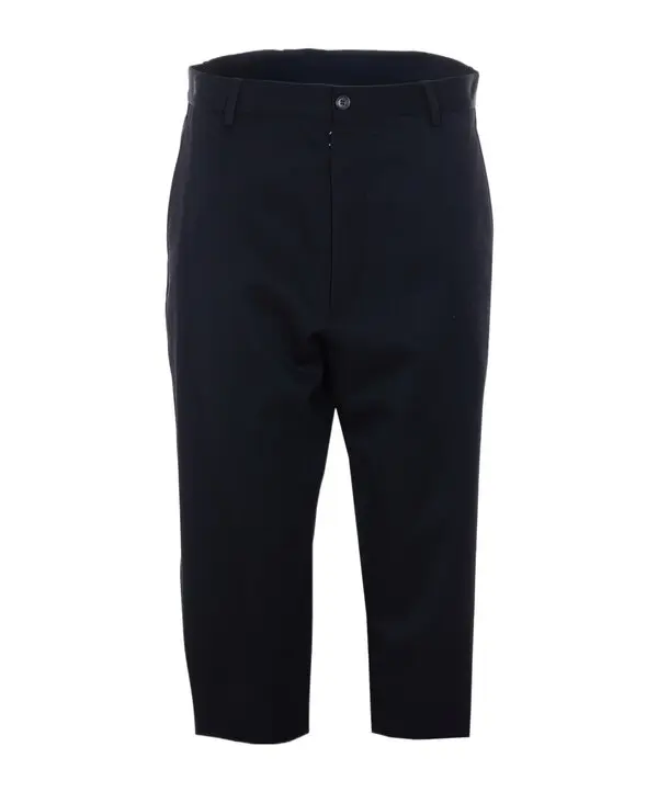 MAISON MARGIELA Loose Fit Shorts With White Stitching Detail - Black