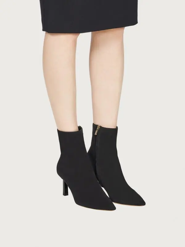 FERRAGAMO 70mm Pointed Toe Zip Up Ankle Boots - Black