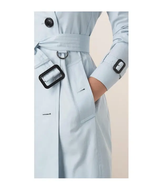 Burberry Double-breasted Trench Coat With Classic Collar