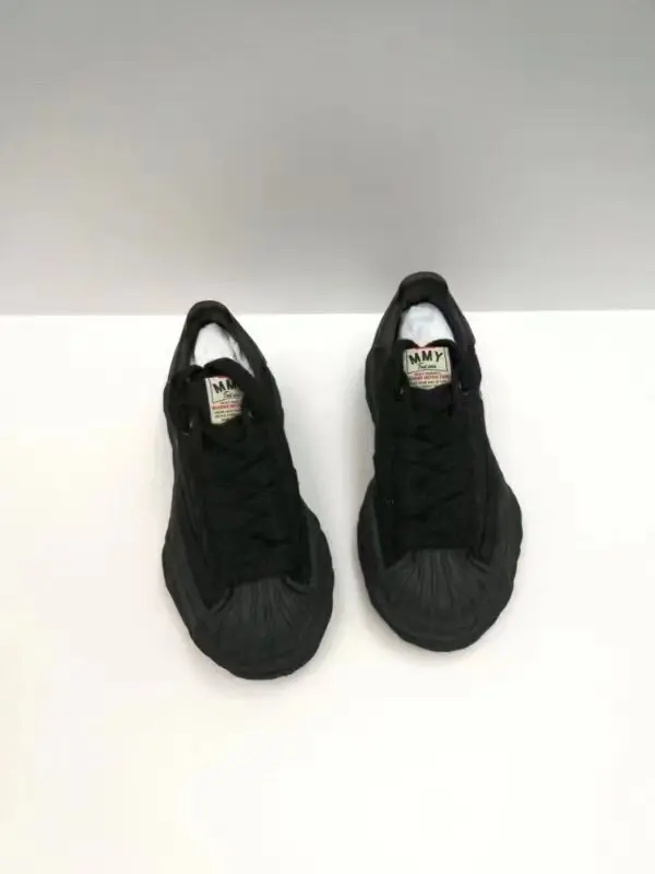 Mihara Yasuhiro Blakey Low-top Sneakers