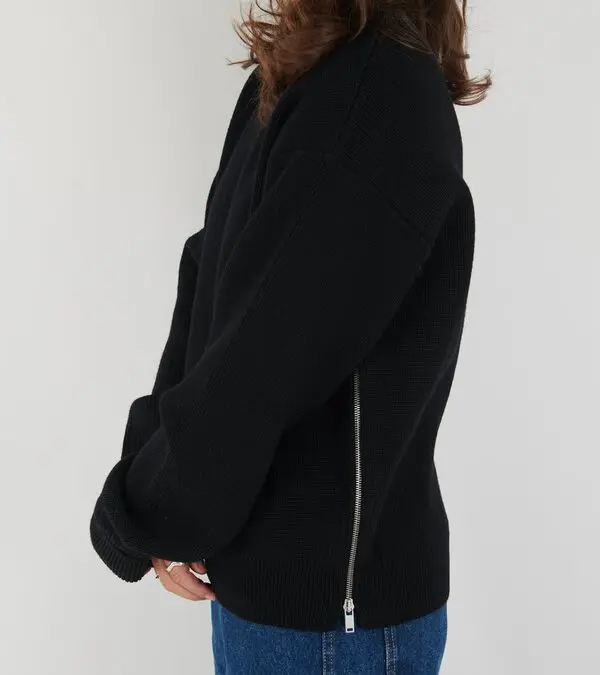 JIL SANDER Round Neck Sweater With Side Zippers
