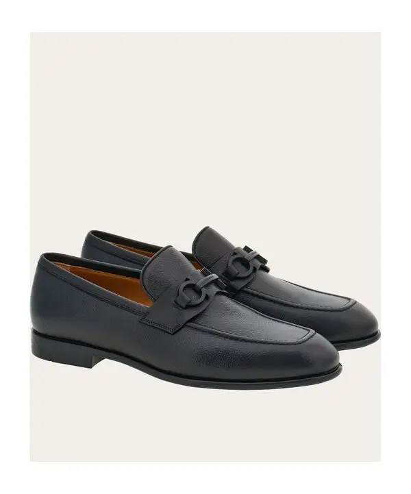FERRAGAMO Gancini Buckle Slip-on Loafers - Black