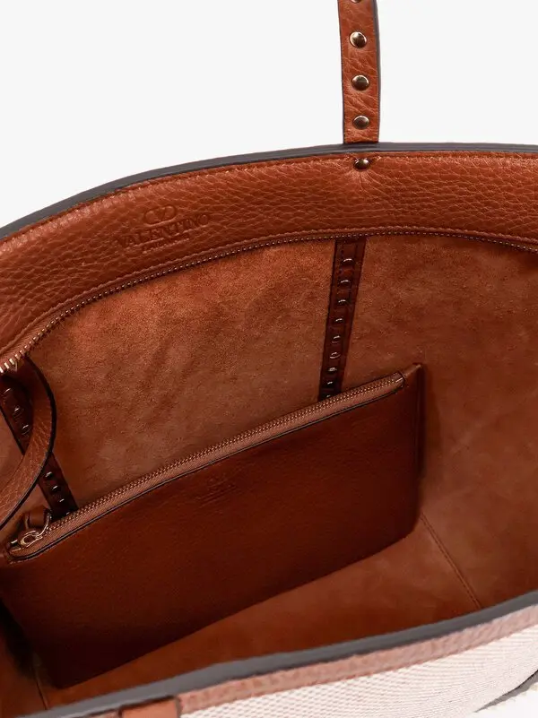 Valentino Garavani Gravani Rockstud Shoulder Bag