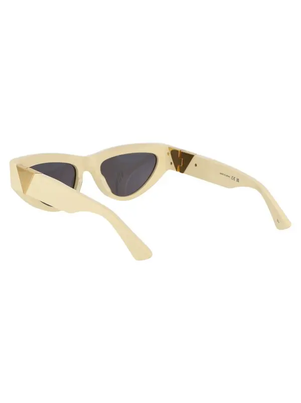 Bottega Veneta Cat Eye Frame Sunglasses - Nude