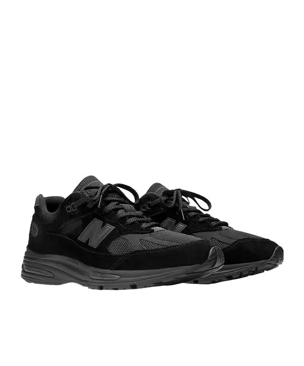 NEW BALANCE 991v2 Lace-up Sneakers - Black