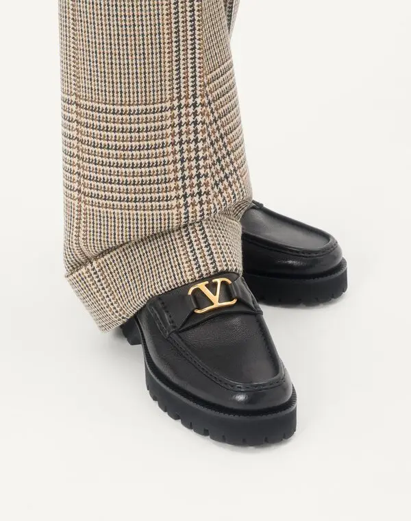 Valentino Garavani Vlogo Signature Buffalo Loafer - Black