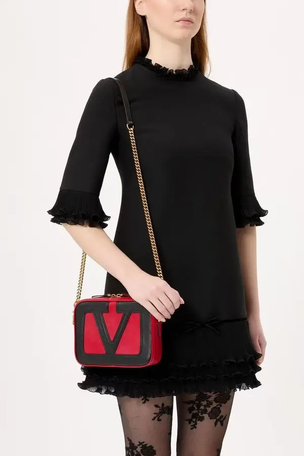 Valentino Garavani Viva Vlogo Signature Zip-up Crossbody Bag - Black