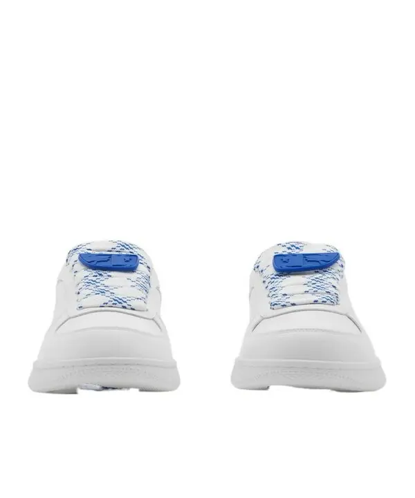 Burberry Round Toe Low Top Sneakers With Equestrian Knight Logo