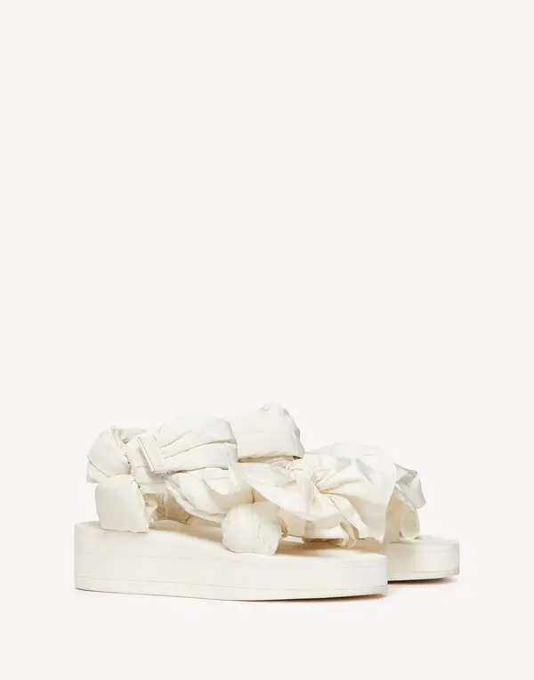Red Valentino Flatform Open Toe Sandals With Bow Detailing - White