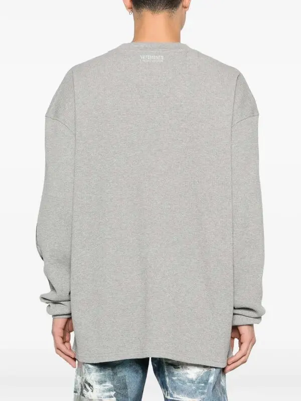 Vetements Long Sleeve Printed Sweatshirt