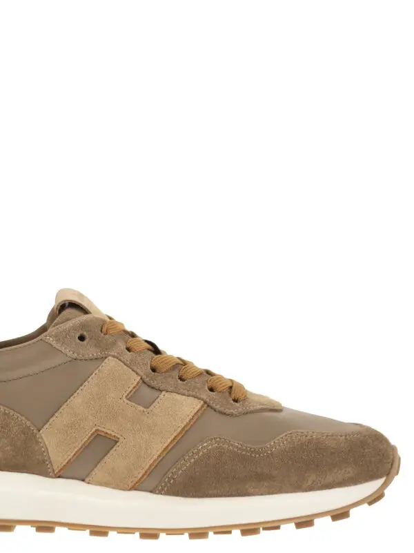 Hogan Low Top Lace Up Sneakers