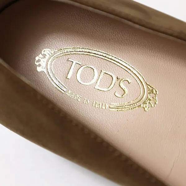 TOD'S Round Toe Low Heel Flats