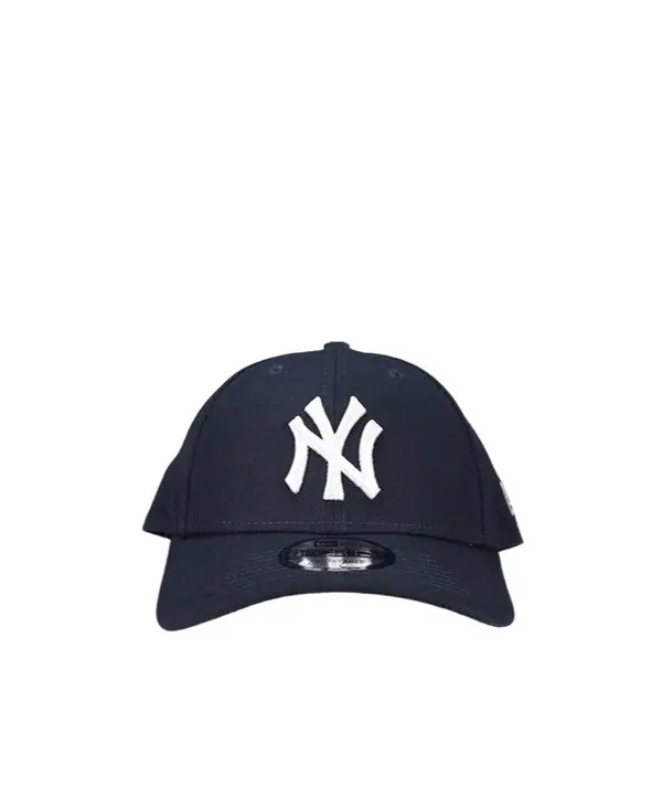 New Era Contrasting Logo Baseball Cap - Black