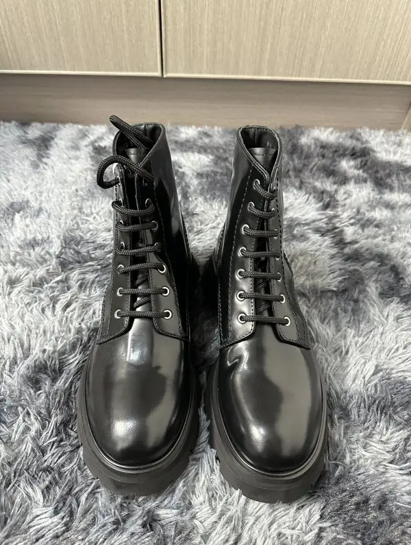 Alexander McQueen Wander Combat Boots