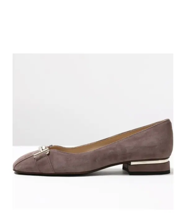 TOD'S Logo Embellished Low-heeled Shoes