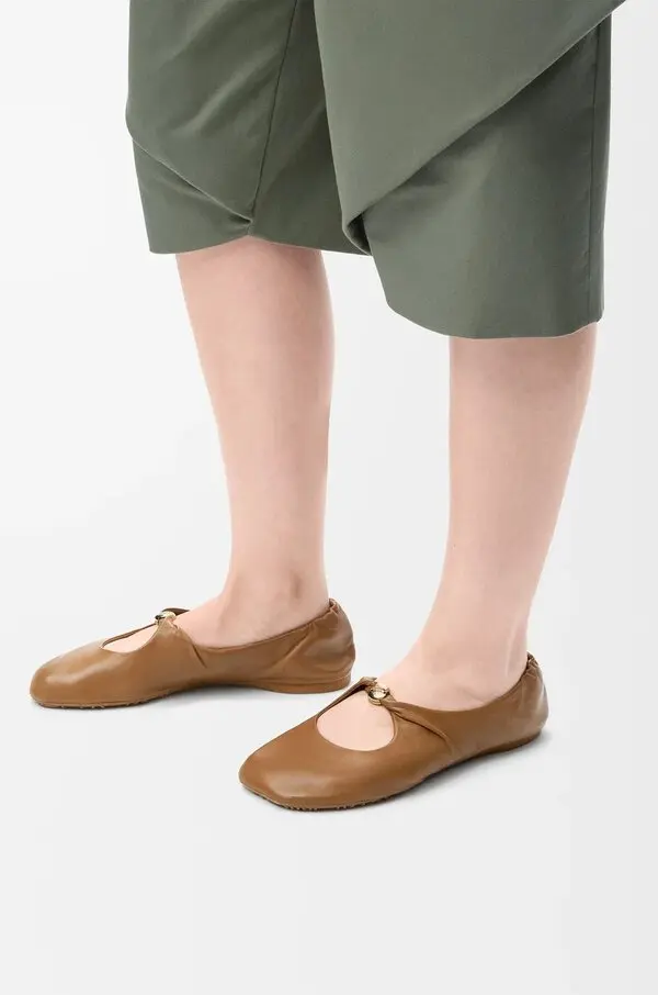 Loewe Pebble Soft Ballerina Flats - Oak