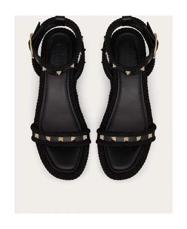 Valentino Garavani Rockstud Open Toe Wedge Sandals - Black