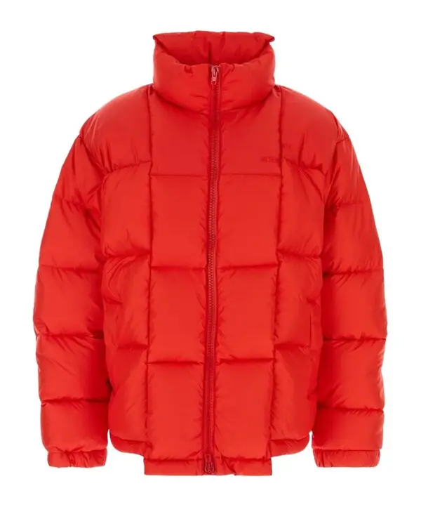 Vetements Long Sleeved High Neck Puffer Jacket - Red