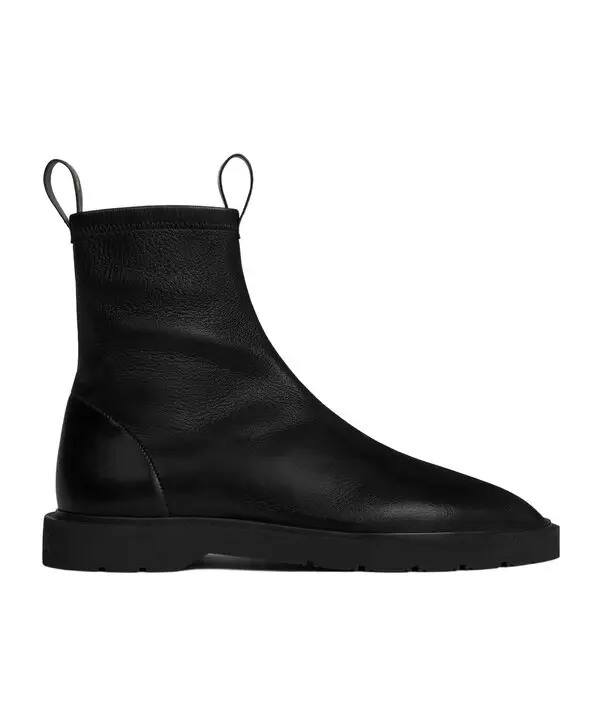 Celine Flow Zipped Boot In Stretch Lambskin - Black