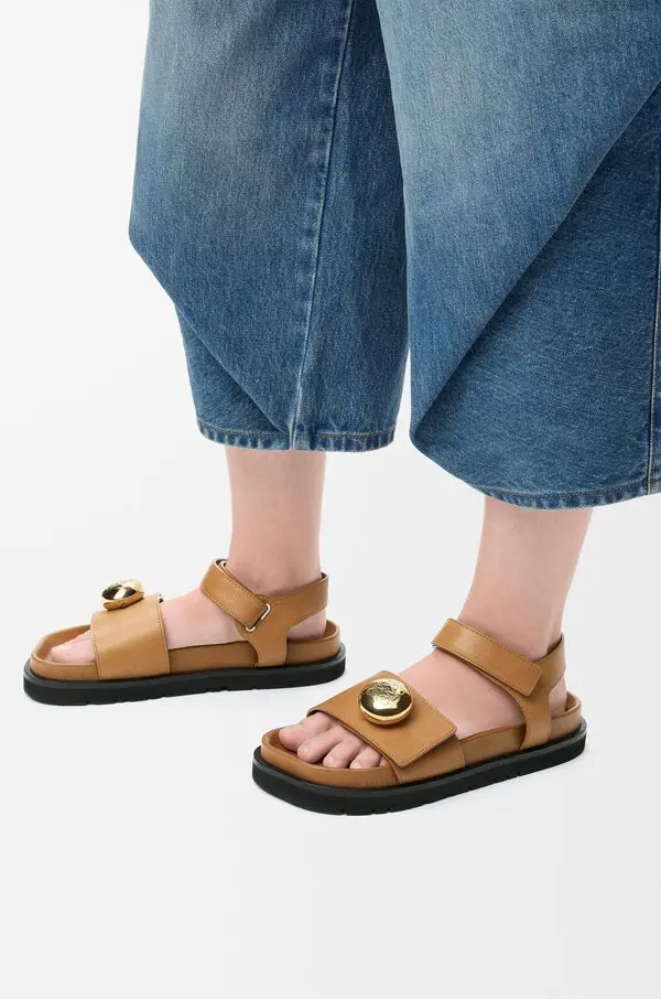 Loewe Leather Button-embellished Fussbett Sandals - Oak