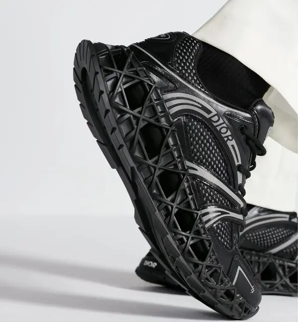 Dior B35 " And 47" Lace Up Sneakers - Black