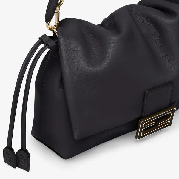 Fendi Mamma Baguette Medium Shoulder Bag - Black