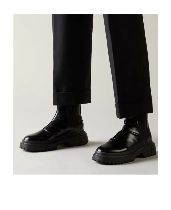 Hogan Round-toe Chelsea Ankle Boots