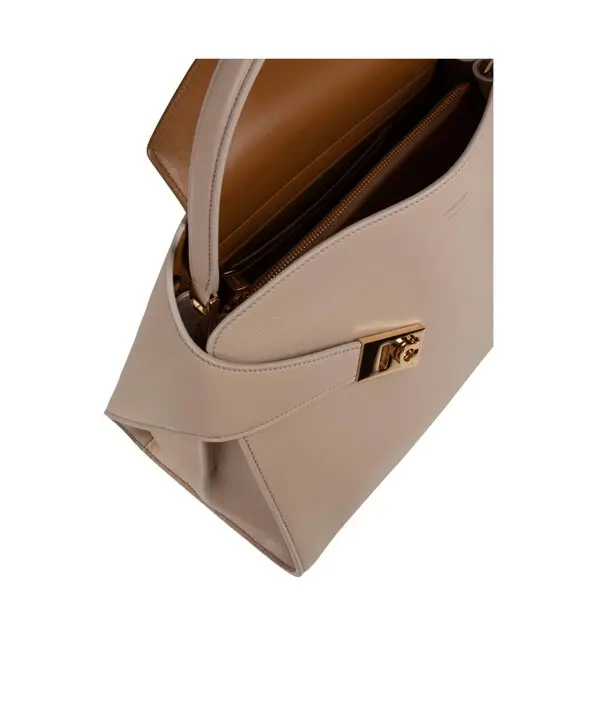 FERRAGAMO Hug Soft Shoulder Bag - Nude