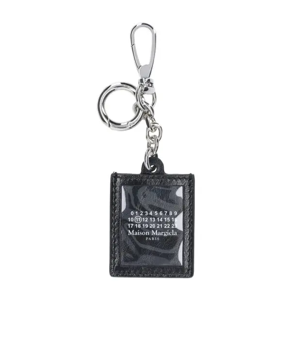 MAISON MARGIELA Logo Detail Metal Keyring - Black