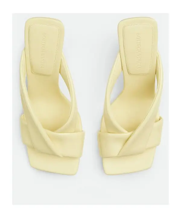 Bottega Veneta Riva Mules - Nude