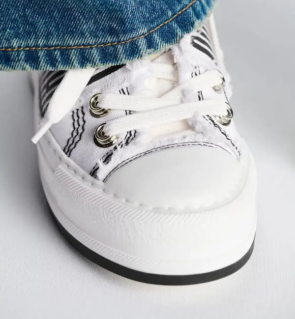 Dior Walk'n' Platform Sneaker With Diorgraphique Logo - White/black