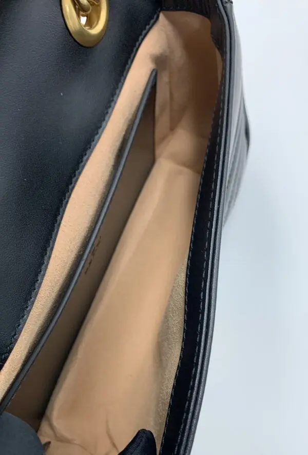 Gucci Gg Marmont Matelassé Mini Shoulder Bag - Black