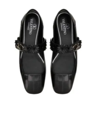 Valentino Garavani Ballerinas With Floral Appliqu