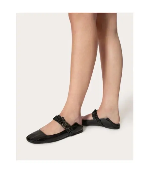 Valentino Garavani Ballerinas With Floral Appliqu