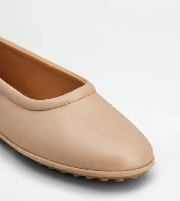 TOD'S Ballet Flats With Metal Heel Detail