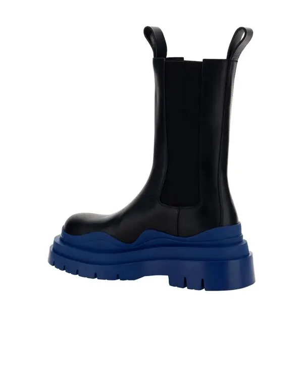 Bottega Veneta Round Toe Chelsea Boots - Black